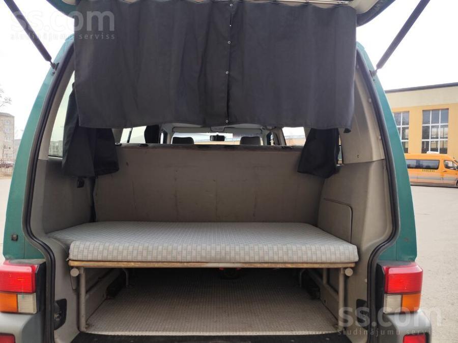 Green Volkswagen Multivan 1996 in Rezekne, with an engine capacity of 2.50 L and mileage of 412 thousand km for 3700 €, photo 13 on AUTOMOTO.COM.LV