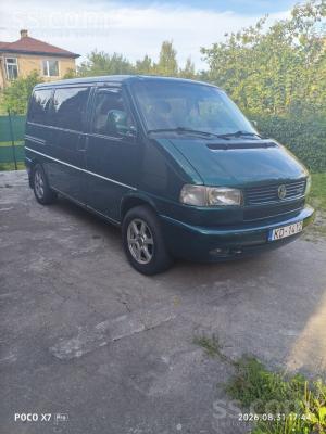 Green Volkswagen Multivan 1996 in Tukums, with an engine capacity of 2.50 L and mileage of 493 thousand km for 4500 €, photo 1 on AUTOMOTO.COM.LV