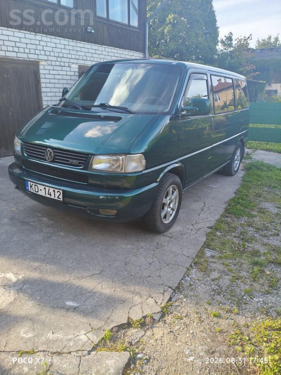 Green Volkswagen Multivan 1996 in Tukums, with an engine capacity of 2.50 L and mileage of 493 thousand km for 4500 €, photo 3 on AUTOMOTO.COM.LV