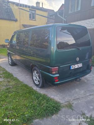Green Volkswagen Multivan 1996 in Tukums, with an engine capacity of 2.50 L and mileage of 493 thousand km for 4500 €, photo 4 on AUTOMOTO.COM.LV