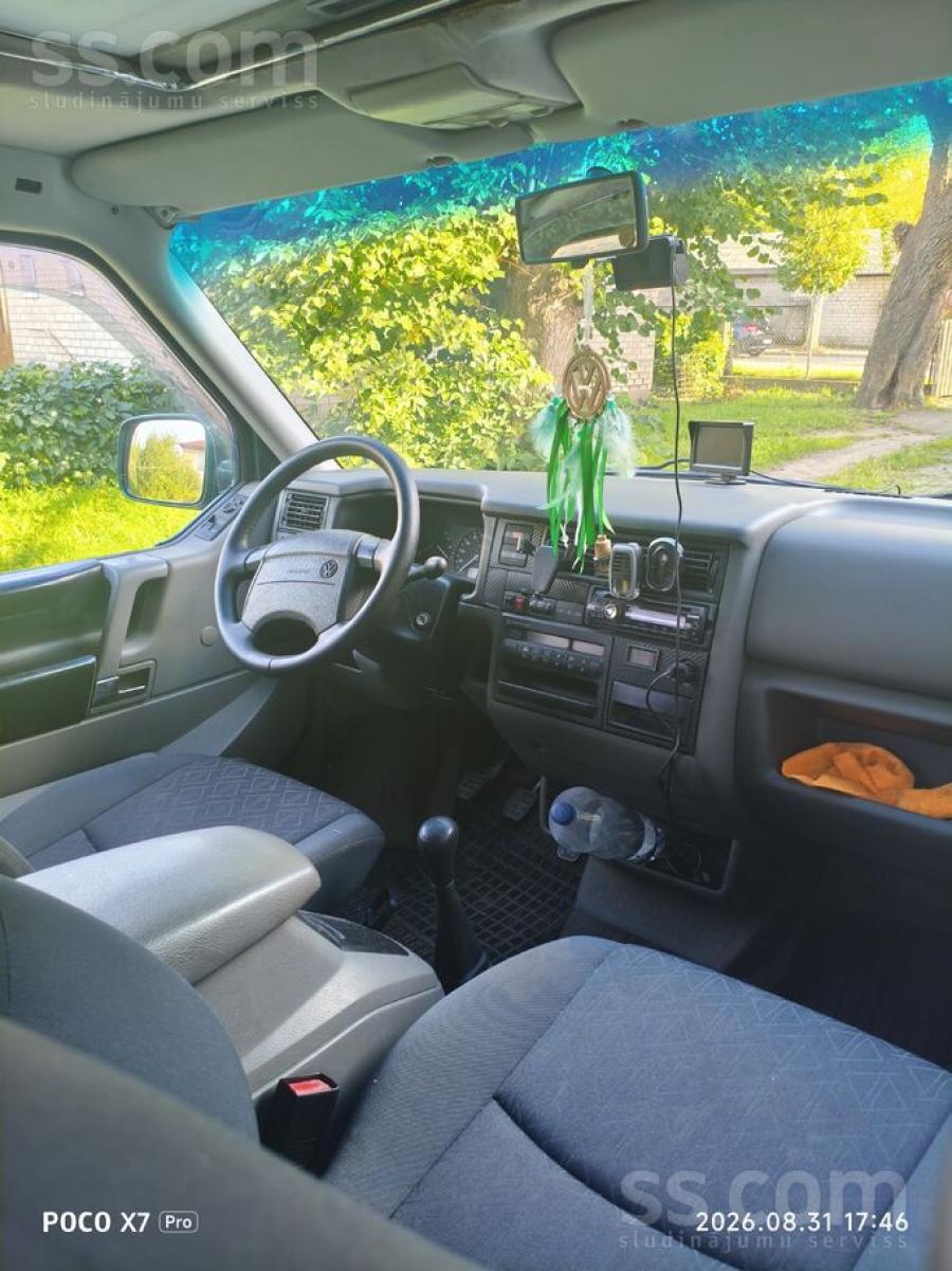 Green Volkswagen Multivan 1996 in Tukums, with an engine capacity of 2.50 L and mileage of 493 thousand km for 4500 €, photo 6 on AUTOMOTO.COM.LV