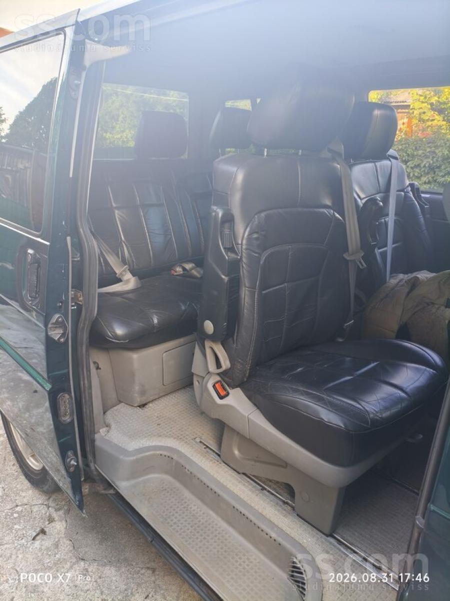 Green Volkswagen Multivan 1996 in Tukums, with an engine capacity of 2.50 L and mileage of 493 thousand km for 4500 €, photo 9 on AUTOMOTO.COM.LV