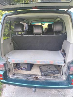 Green Volkswagen Multivan 1996 in Tukums, with an engine capacity of 2.50 L and mileage of 493 thousand km for 4500 €, photo 10 on AUTOMOTO.COM.LV