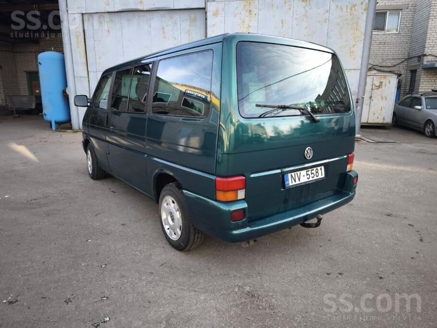 Зеленый Фольксваген Мультиван 1998 в Рига, объемом двигателя 2.50 л и пробегом 490 тыс. км за 3900 €, фото 4 на AUTOMOTO.COM.LV