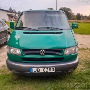 Zaļš Volkswagen Multivan 1998 Rīga, ar dzinēja tilpumu 2.50 L un nobraukumu 377 tūkst. km par 9000 €, foto 3 vietnē AUTOMOTO.COM.LV
