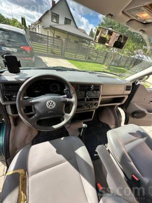 Zaļš Volkswagen Multivan 2000 Valmiera, ar dzinēja tilpumu 2.50 L un nobraukumu 410 tūkst. km par 17450 €, foto 5 vietnē AUTOMOTO.COM.LV