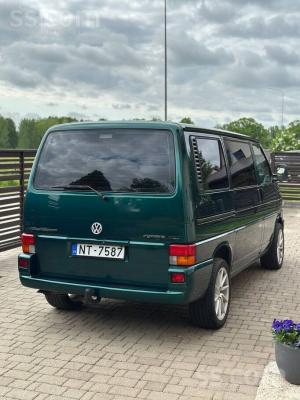 Zaļš Volkswagen Multivan 2000 Valmiera, ar dzinēja tilpumu 2.50 L un nobraukumu 410 tūkst. km par 17450 €, foto 16 vietnē AUTOMOTO.COM.LV