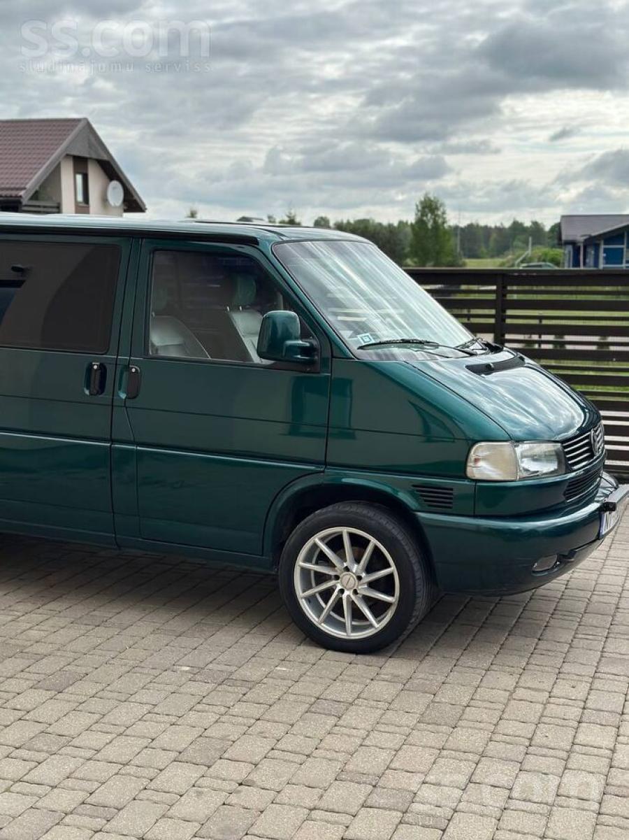 Zaļš Volkswagen Multivan 2000 Valmiera, ar dzinēja tilpumu 2.50 L un nobraukumu 410 tūkst. km par 17450 €, foto 17 vietnē AUTOMOTO.COM.LV