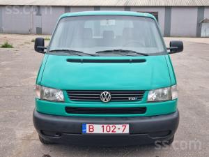 Green Volkswagen Multivan 2000 in Ogre, with an engine capacity of 2.50 L and mileage of 222 thousand km for 7350 €, photo 3 on AUTOMOTO.COM.LV