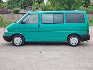 Green Volkswagen Multivan 2000 in Ogre, with an engine capacity of 2.50 L and mileage of 222 thousand km for 7350 €, photo 6 on AUTOMOTO.COM.LV