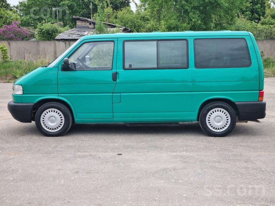 Green Volkswagen Multivan 2000 in Ogre, with an engine capacity of 2.50 L and mileage of 222 thousand km for 7350 €, photo 6 on AUTOMOTO.COM.LV