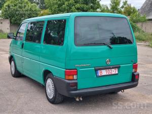 Green Volkswagen Multivan 2000 in Ogre, with an engine capacity of 2.50 L and mileage of 222 thousand km for 7350 €, photo 7 on AUTOMOTO.COM.LV