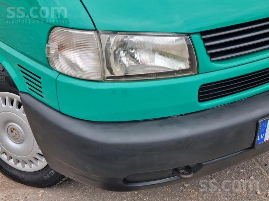 Green Volkswagen Multivan 2000 in Ogre, with an engine capacity of 2.50 L and mileage of 222 thousand km for 7350 €, photo 31 on AUTOMOTO.COM.LV