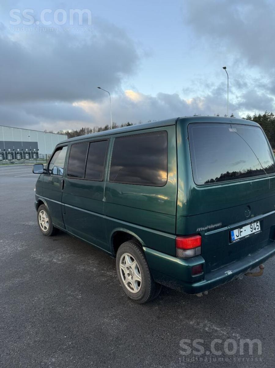 Green Volkswagen Multivan 2000 in Riga, with an engine capacity of 2.50 L and mileage of 359 thousand km for 3200 €, photo 7 on AUTOMOTO.COM.LV