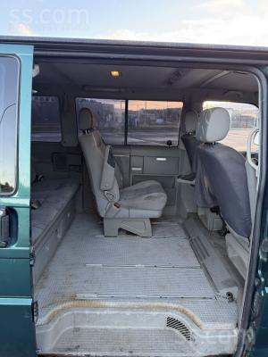 Green Volkswagen Multivan 2000 in Riga, with an engine capacity of 2.50 L and mileage of 359 thousand km for 3200 €, photo 9 on AUTOMOTO.COM.LV