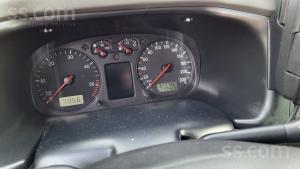 Zaļš Volkswagen Multivan 2002 Daugavpils, ar dzinēja tilpumu 2.50 L un nobraukumu 317 tūkst. km par 9100 €, foto 11 vietnē AUTOMOTO.COM.LV