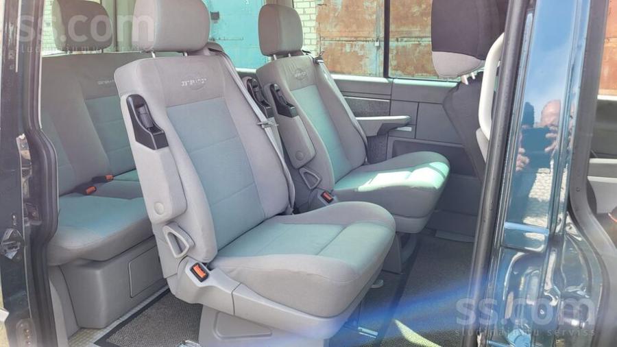 Zaļš Volkswagen Multivan 2002 Daugavpils, ar dzinēja tilpumu 2.50 L un nobraukumu 317 tūkst. km par 9100 €, foto 15 vietnē AUTOMOTO.COM.LV