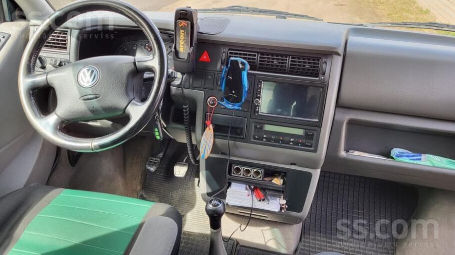 Zaļš Volkswagen Multivan 2002 Daugavpils, ar dzinēja tilpumu 2.50 L un nobraukumu 317 tūkst. km par 9100 €, foto 17 vietnē AUTOMOTO.COM.LV