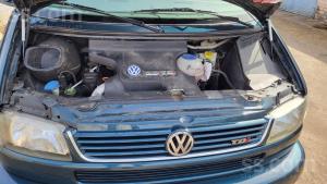 Zaļš Volkswagen Multivan 2002 Daugavpils, ar dzinēja tilpumu 2.50 L un nobraukumu 317 tūkst. km par 9100 €, foto 19 vietnē AUTOMOTO.COM.LV