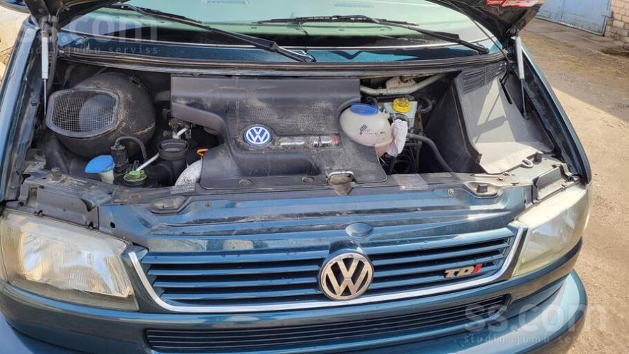Zaļš Volkswagen Multivan 2002 Daugavpils, ar dzinēja tilpumu 2.50 L un nobraukumu 317 tūkst. km par 9100 €, foto 19 vietnē AUTOMOTO.COM.LV