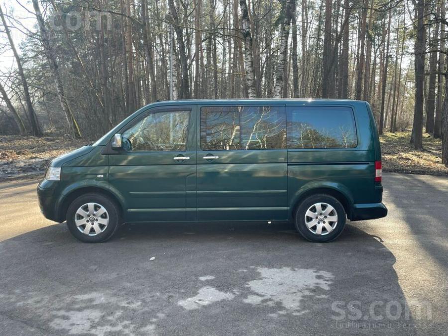 Green Volkswagen Multivan 2005 in Riga, with an engine capacity of 2.50 L and mileage of 0 thousand km for 7199 €, photo 3 on AUTOMOTO.COM.LV