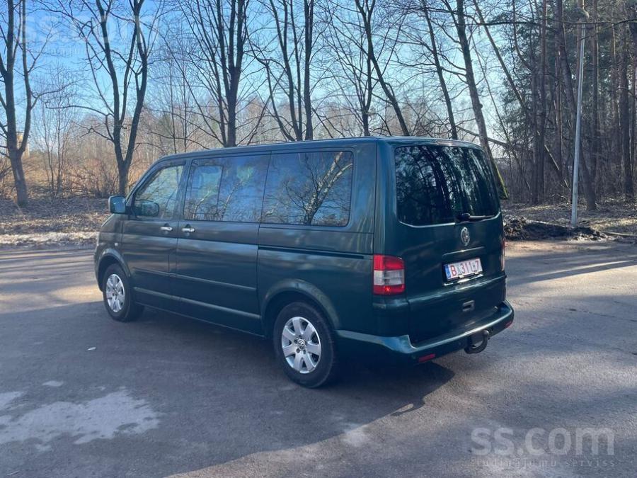 Green Volkswagen Multivan 2005 in Riga, with an engine capacity of 2.50 L and mileage of 0 thousand km for 7199 €, photo 4 on AUTOMOTO.COM.LV