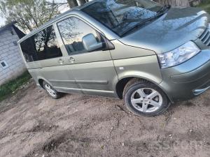 Zaļš Volkswagen Multivan 2007 Preiļi, ar dzinēja tilpumu 2.50 L un nobraukumu 430 tūkst. km par 7700 €, foto 2 vietnē AUTOMOTO.COM.LV
