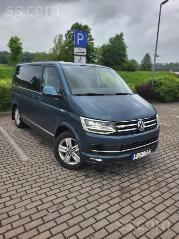 Green Volkswagen Multivan 2016 in Aizkraukle, with an engine capacity of 2.00 L and mileage of 233 thousand km for 23900 €, photo 1 on AUTOMOTO.COM.LV