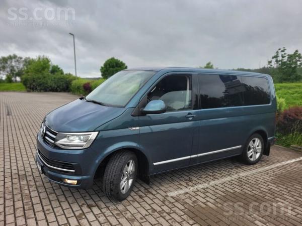 Green Volkswagen Multivan 2016 in Aizkraukle, with an engine capacity of 2.00 L and mileage of 233 thousand km for 23900 €, photo 9 on AUTOMOTO.COM.LV