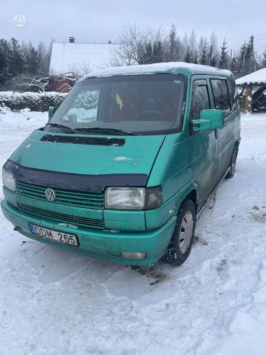 Green Volkswagen Multivan 1994 in Vilnius, with an engine capacity of 1.90 L and mileage of 482 thousand km for 700 €, photo 2 on AUTOMOTO.COM.LV