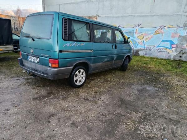 Zaļš Volkswagen Multivan 1995 Rīga, ar dzinēja tilpumu 1.90 L un nobraukumu 456 tūkst. km par 2400 €, foto 5 vietnē AUTOMOTO.COM.LV
