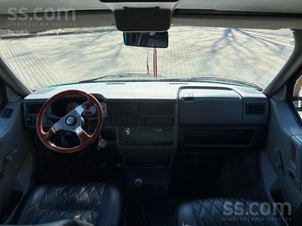 Zaļš Volkswagen Multivan 1995 Rīga, ar dzinēja tilpumu 1.90 L un nobraukumu 260 tūkst. km par 11000 €, foto 7 vietnē AUTOMOTO.COM.LV