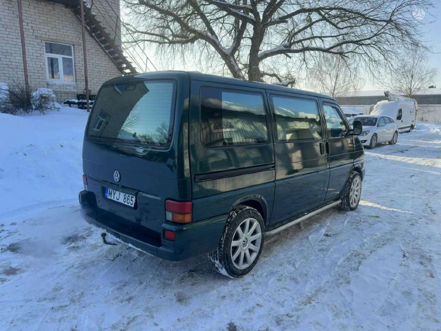 Green Volkswagen Multivan 1998 in Utena, with an engine capacity of 2.50 L and mileage of 470 thousand km for 9000 €, photo 3 on AUTOMOTO.COM.LV
