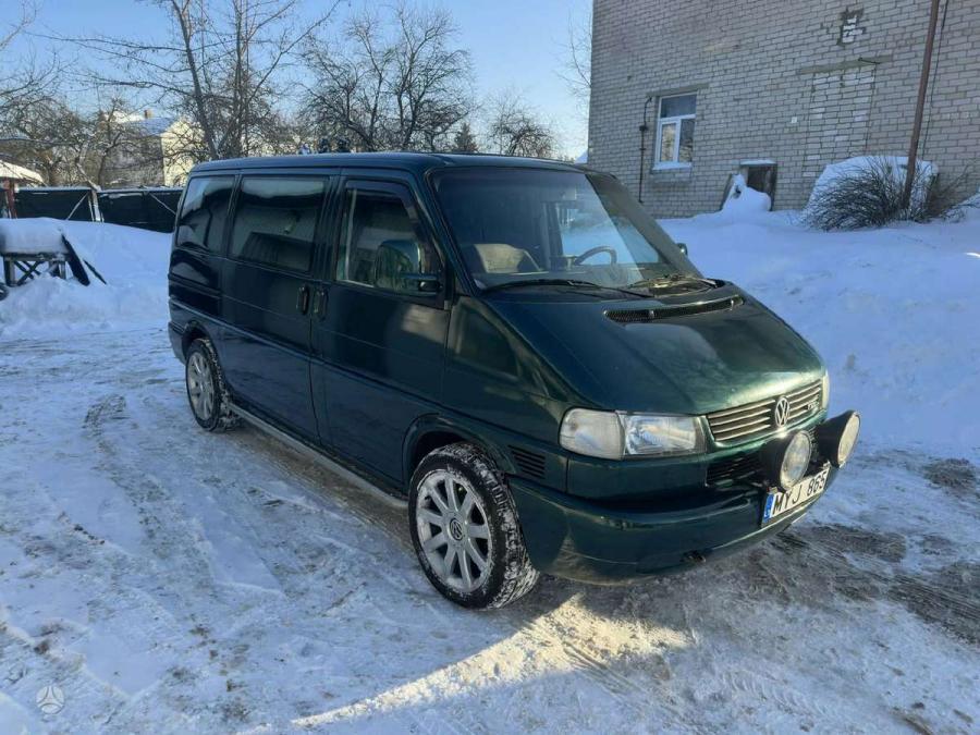 Green Volkswagen Multivan 1998 in Utena, with an engine capacity of 2.50 L and mileage of 470 thousand km for 9000 €, photo 5 on AUTOMOTO.COM.LV