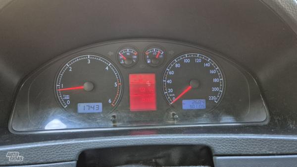 Зеленый Фольксваген Мультиван 2003 в Клайпеда, объемом двигателя 2.50 л и пробегом 505 тыс. км за 6000 €, фото 10 на AUTOMOTO.COM.LV