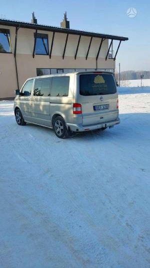 Green Volkswagen Multivan 2005 in Prienai, with an engine capacity of 3.19 L and mileage of 252 thousand km for 8800 €, photo 2 on AUTOMOTO.COM.LV