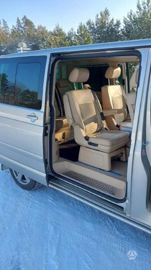 Green Volkswagen Multivan 2005 in Prienai, with an engine capacity of 3.19 L and mileage of 252 thousand km for 8800 €, photo 5 on AUTOMOTO.COM.LV