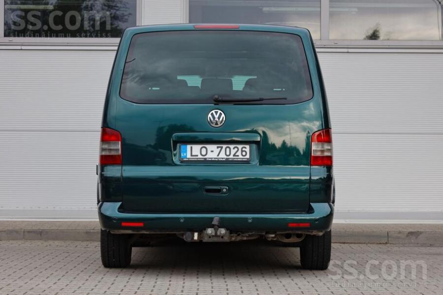 Green Volkswagen Multivan 2007 in Riga, with an engine capacity of 2.50 L and mileage of 0 thousand km for 7995 €, photo 5 on AUTOMOTO.COM.LV