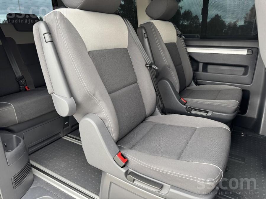 Zaļš Volkswagen Multivan 2010 Jelgava, ar dzinēja tilpumu 2.00 L un nobraukumu 287 tūkst. km par 13700 €, foto 24 vietnē AUTOMOTO.COM.LV