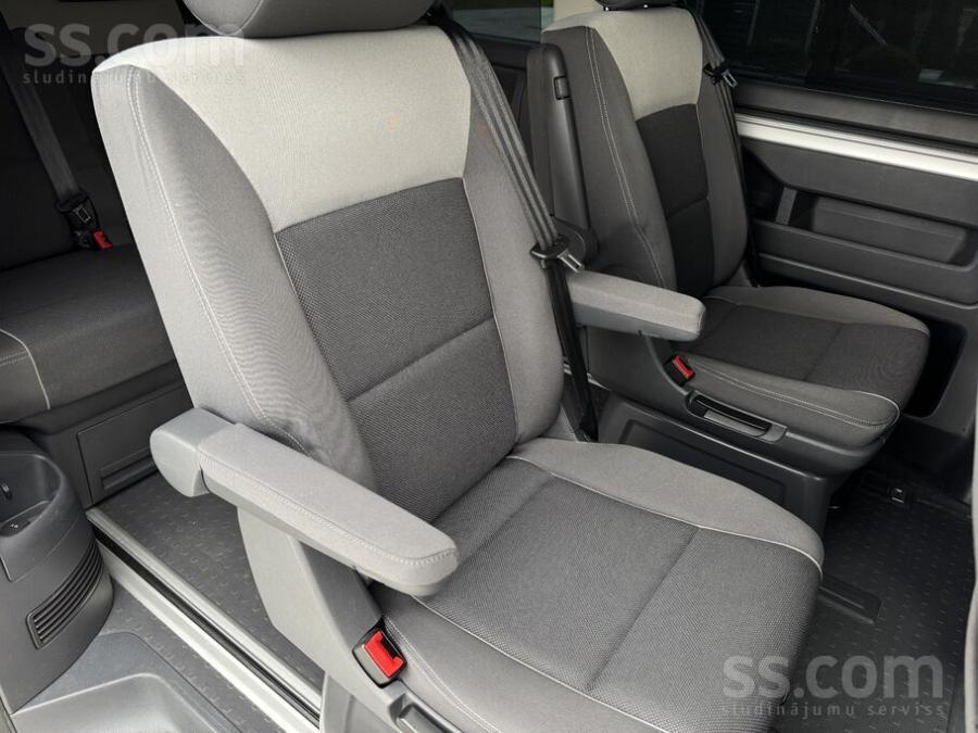 Zaļš Volkswagen Multivan 2010 Jelgava, ar dzinēja tilpumu 2.00 L un nobraukumu 287 tūkst. km par 13700 €, foto 29 vietnē AUTOMOTO.COM.LV