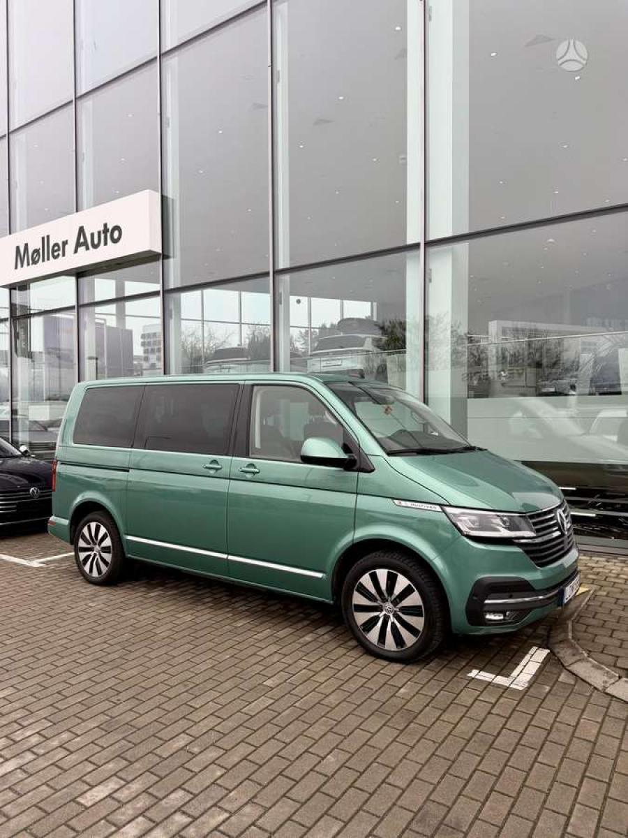 Green Volkswagen Multivan 2020 in Vilnius, with an engine capacity of 1.97 L and mileage of 139 thousand km for 43500 €, photo 2 on AUTOMOTO.COM.LV
