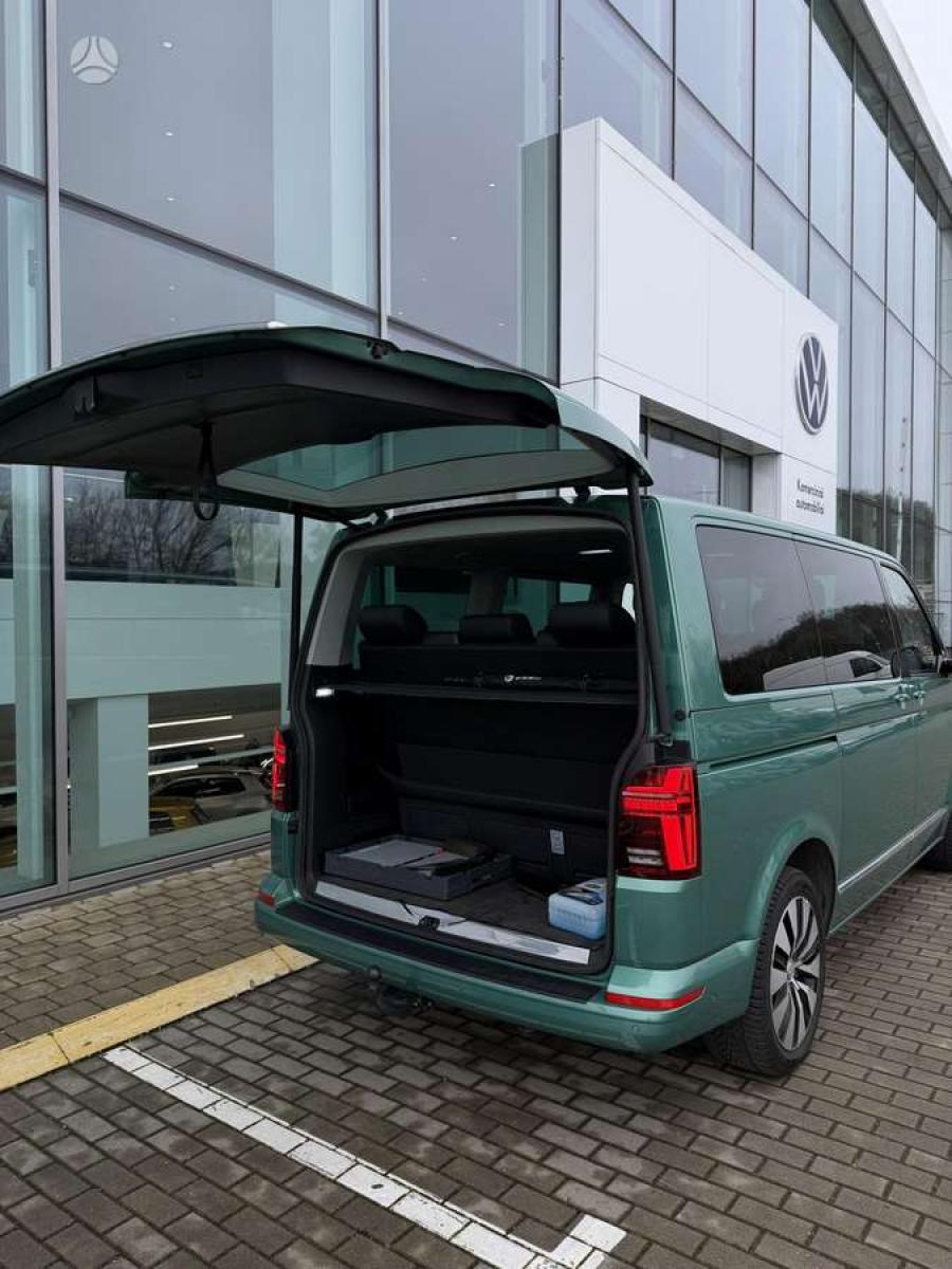 Green Volkswagen Multivan 2020 in Vilnius, with an engine capacity of 1.97 L and mileage of 139 thousand km for 43500 €, photo 14 on AUTOMOTO.COM.LV