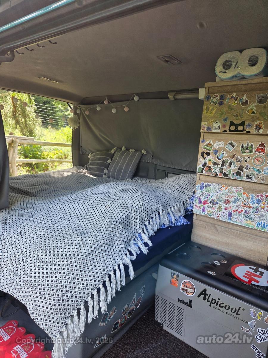 Zaļš Volkswagen Multivan 1991 Rakvere, ar dzinēja tilpumu 2.40 L un nobraukumu 452 tūkst. km par 5500 €, foto 5 vietnē AUTOMOTO.COM.LV