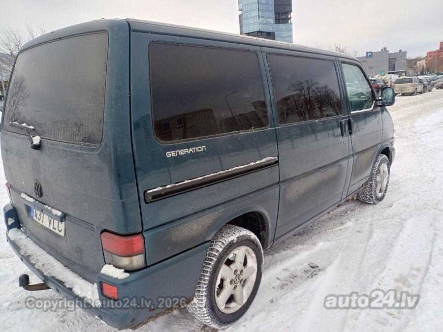 Zaļš Volkswagen Multivan 2003 Tallina, ar dzinēja tilpumu 2.50 L un nobraukumu 395 tūkst. km par 4800 €, foto 3 vietnē AUTOMOTO.COM.LV