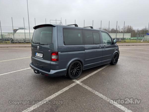 Green Volkswagen Multivan 2004 in Tallinn, with an engine capacity of 3.20 L and mileage of 187 thousand km for 10000 €, photo 3 on AUTOMOTO.COM.LV