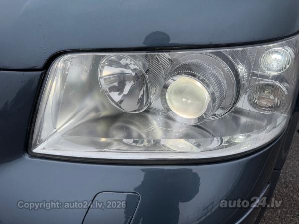 Green Volkswagen Multivan 2004 in Tallinn, with an engine capacity of 3.20 L and mileage of 187 thousand km for 10000 €, photo 10 on AUTOMOTO.COM.LV