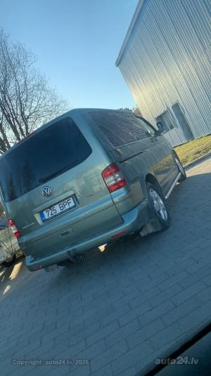 Green Volkswagen Multivan 2005 in Tallinn, with an engine capacity of 2.50 L and mileage of 0 thousand km for 8500 €, photo 3 on AUTOMOTO.COM.LV