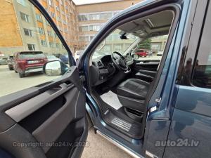 Zaļš Volkswagen Multivan 2016 Tallina, ar dzinēja tilpumu 2.00 L un nobraukumu 231 tūkst. km par 27500 €, foto 8 vietnē AUTOMOTO.COM.LV