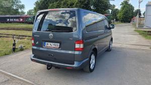 Grey Volkswagen Multivan 2007 in Klaipeda, with an engine capacity of 2.50 L and mileage of 274 thousand km for 6690 €, photo 3 on AUTOMOTO.COM.LV