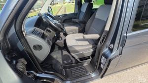 Grey Volkswagen Multivan 2007 in Klaipeda, with an engine capacity of 2.50 L and mileage of 274 thousand km for 6690 €, photo 6 on AUTOMOTO.COM.LV